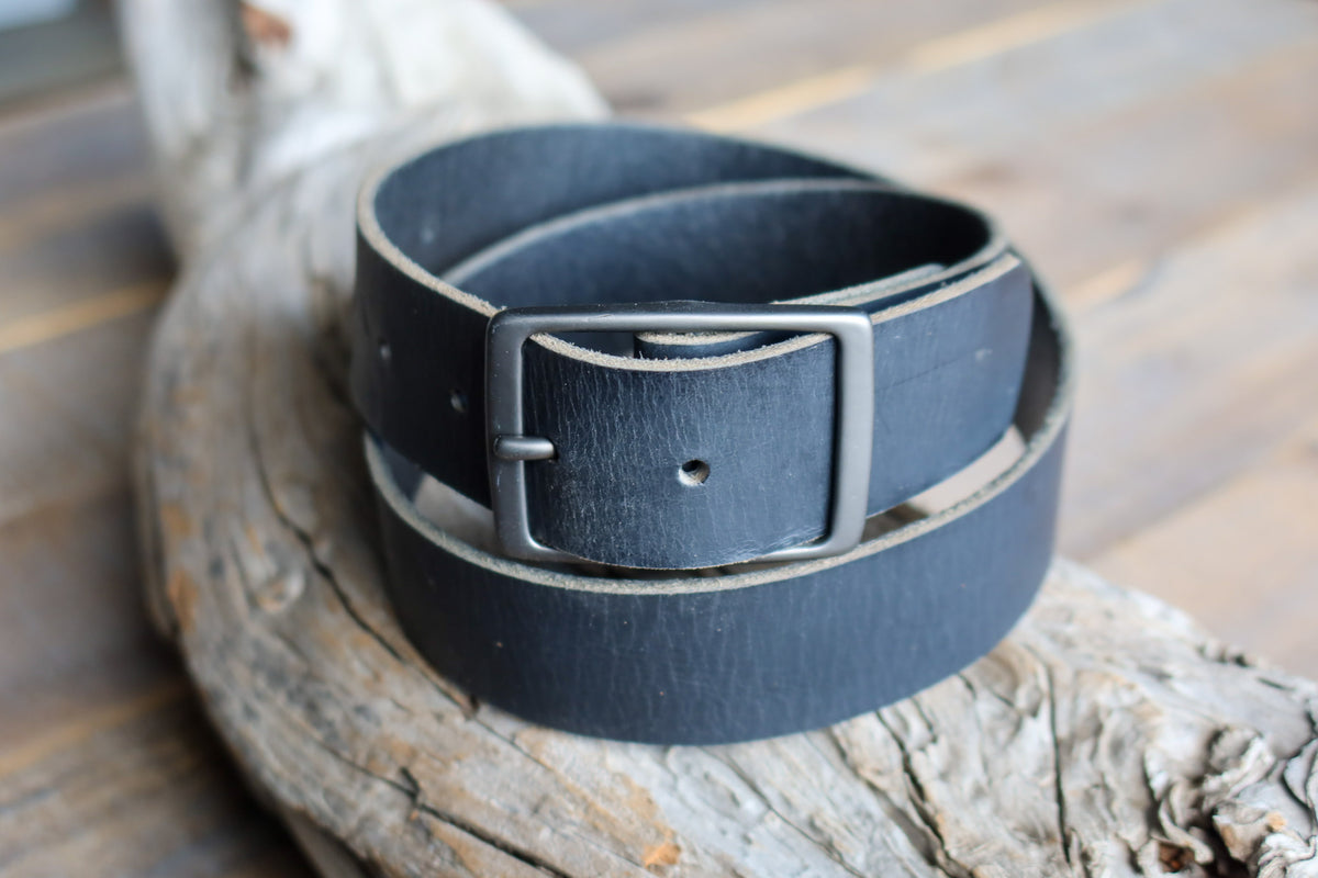 MATTE BLACK LEATHER BELT – FosterWeld